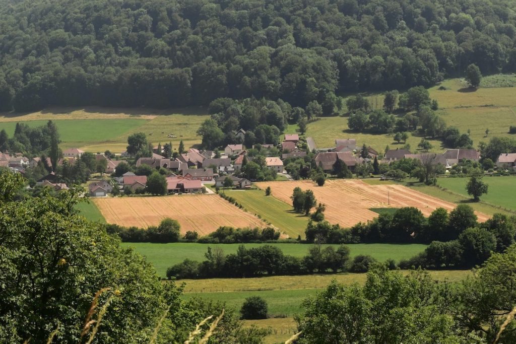 Partez sur la route des grands crus et des cités médiévales : le road ...